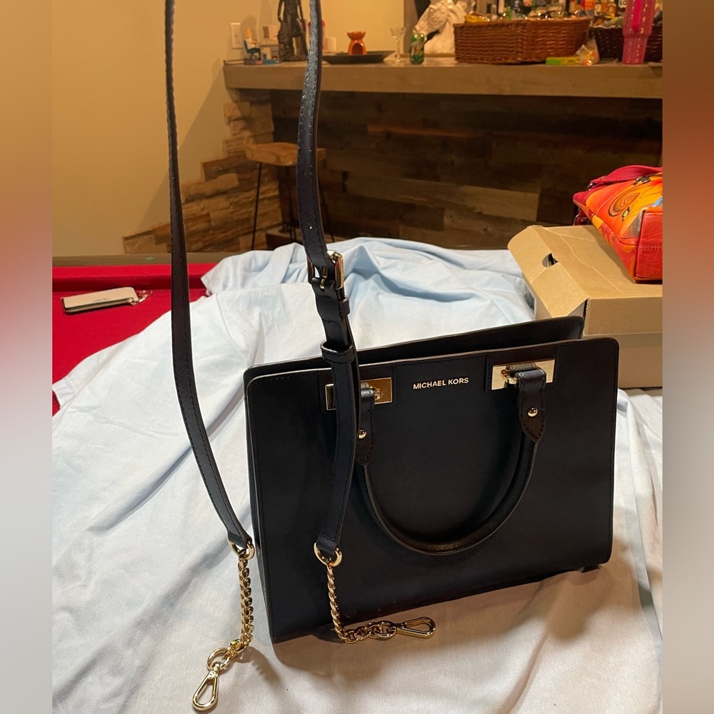 Mk Beautiful Navy Blue Satchel With Adjustable Crossb… - Gem